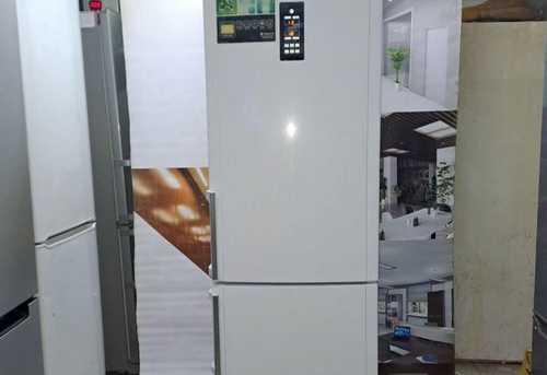 Аристон 2-х камерный холодильник