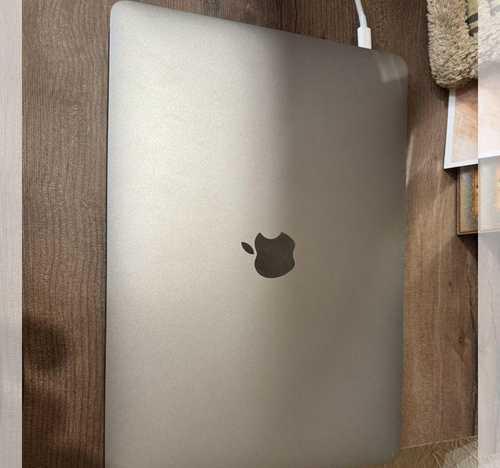 Ноутбук Apple macbook pro 13 (M2,2022) 8GB/256GB