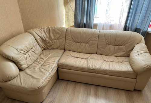 Угловой кожаный диван из натуральной кожи бу