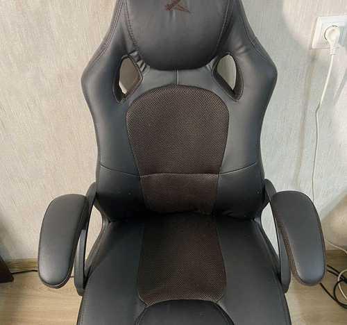 Игровое кресло ZET Gaming Gun 10m