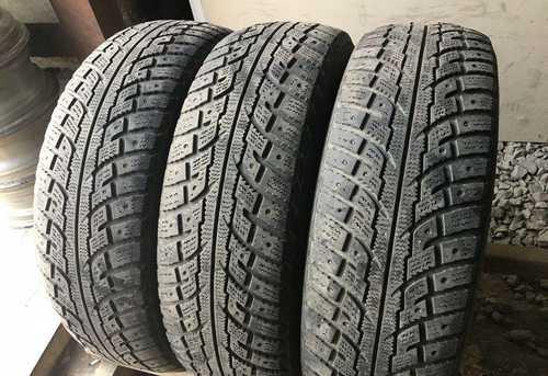 Kumho I'Zen RV KC15 215/70 R16