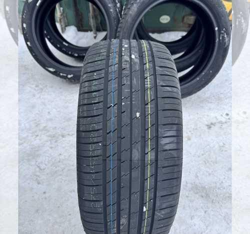 Tracmax X-Privilo RS01  275/45 R20 и 305/40 R20 112Y