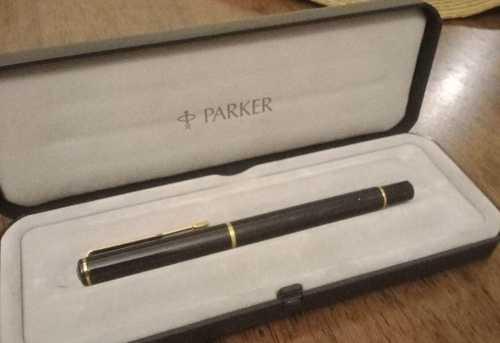 Перьевая ручка parker