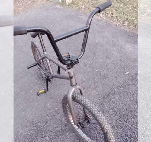 Трюковой велосипед bmx