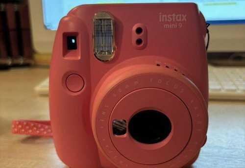Компактный фотоаппарат instax mini 9