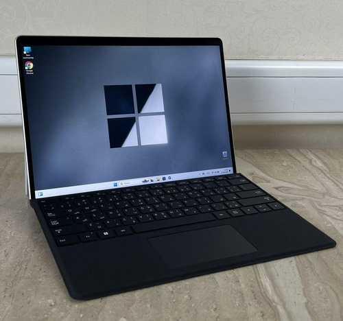 Microsoft Surface Pro 9 (i5-1245U/ DDR5/ 2K)