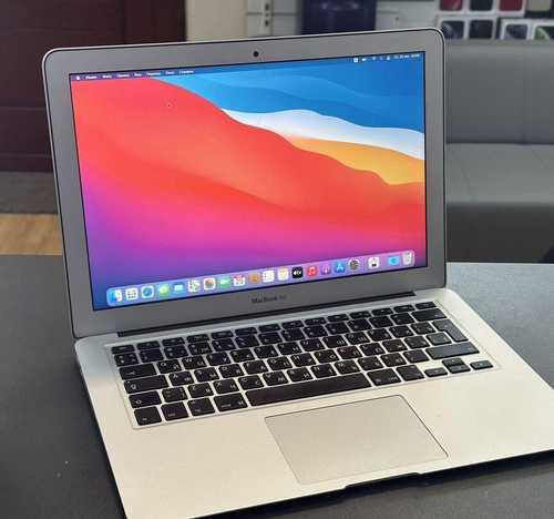 MacBook Air 13 2014 i5/4/128gb