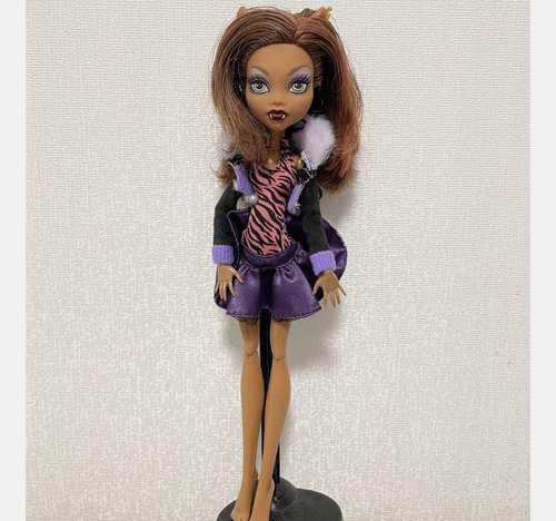 Кукла Monster high Клодин Базовая