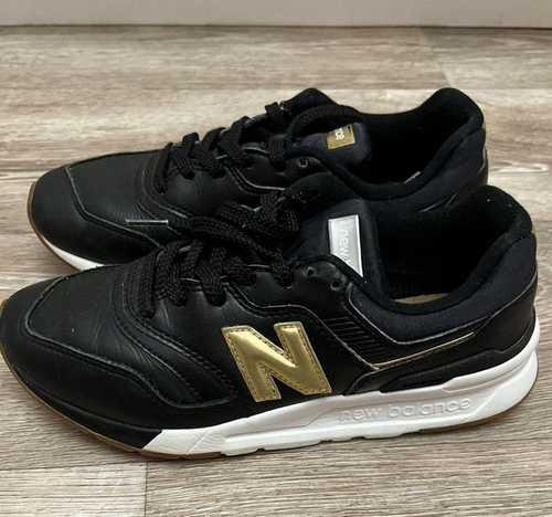 Кроссовки женские new balance