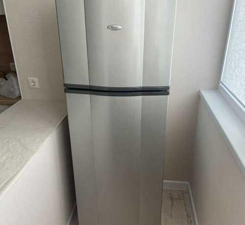Холодильник Whirpool. 160см, no frost