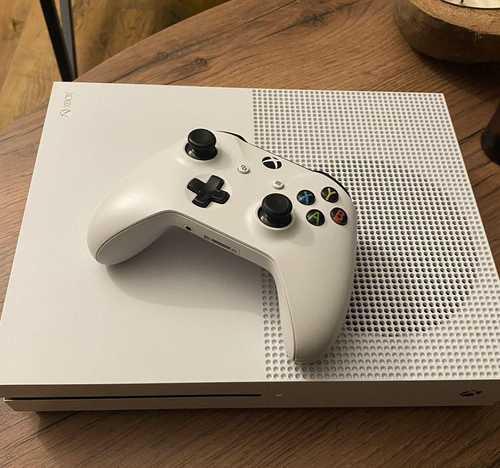 Microsoft Xbox One S, 1000 ГБ