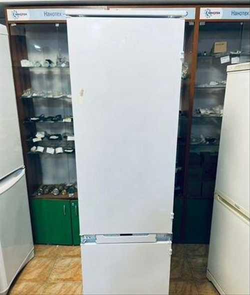 Встраиваемый холодильник Hotpoint-Ariston Италия