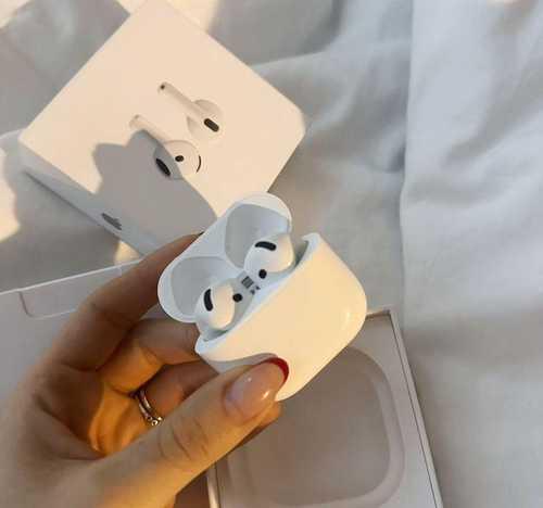 Беспроводные TWS-наушники Apple AirPods 4, белый