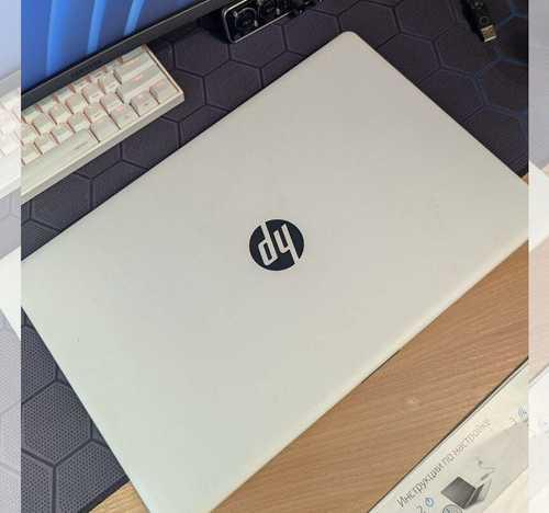 Ноутбук HP 17 дюймов