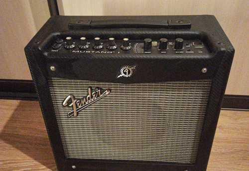 Гитарный комбоусилитель Fender Mustang 1