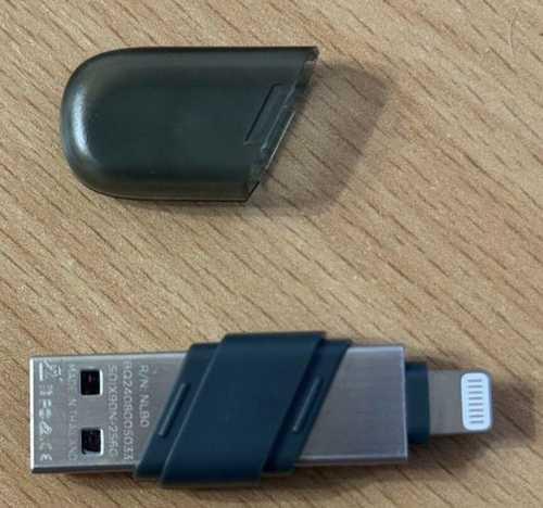 Usb lightning флешка IXpand Flash Drive 256 gb