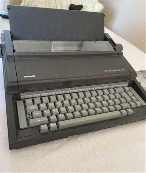 Пишущая машинка Olivetti