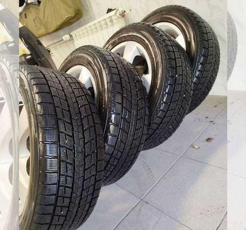 Dunlop Winter Maxx SJ8 225/55 R17 97R