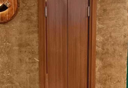 Маятниковые ламинированные двупольные двери Капель