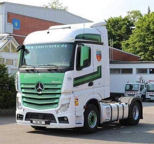 Pазбираем грузовик Mercedes-Benz Actros mpiv с 201