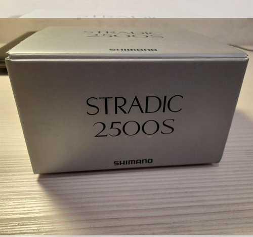 Катушка shimano stradic 23 2500S