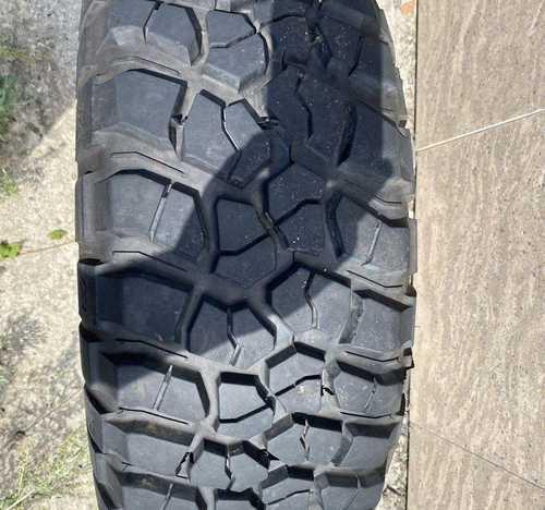 Bfgoodrich Mud-Terrain T/A KM2 265/70 R17 121Q