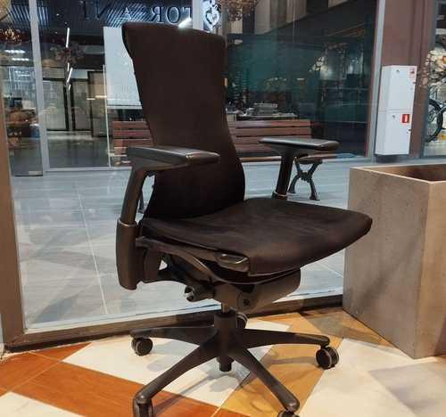 Компьютерное кресло Herman Miller Embody