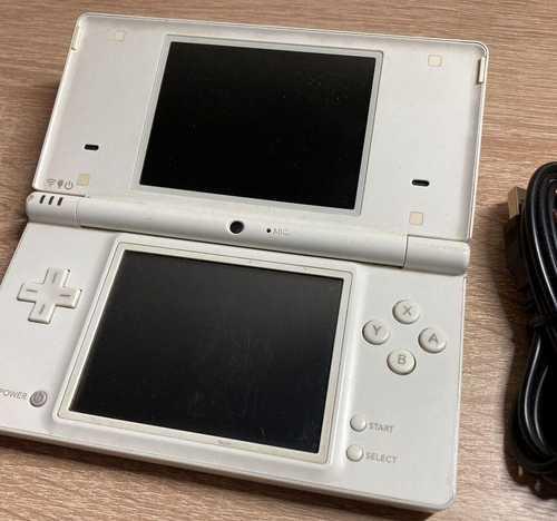 Nintendo DSi