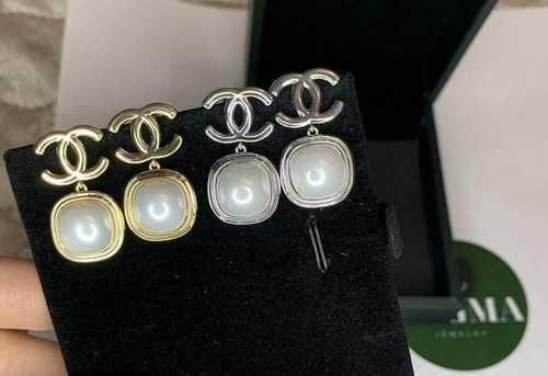 Серьги Chanel с квадратной вставкой