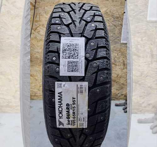 Yokohama Ice Guard Stud IG55 195/65 R15 95T