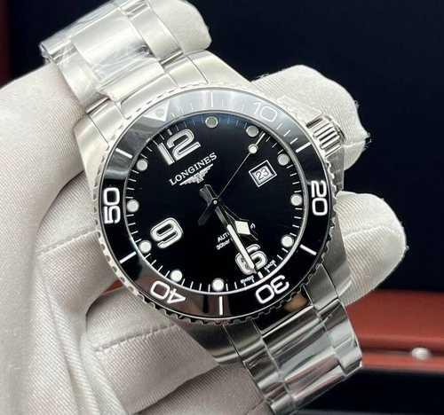 Часы Longines HydroConquest