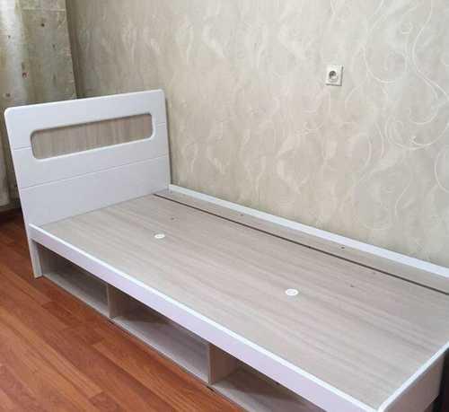 Кровать и письменный стол Палермо