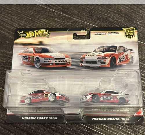 Hot wheels 1:64 premium 2pack nissan