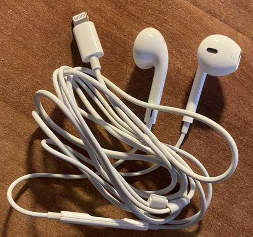 Наушники apple earpods lightning