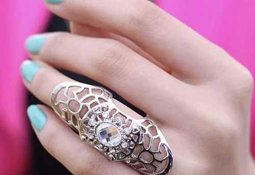 Новое кольцо с камнем на весь палец под серебро