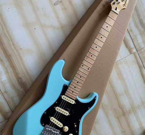 Fender stratocaster classic sss- новая