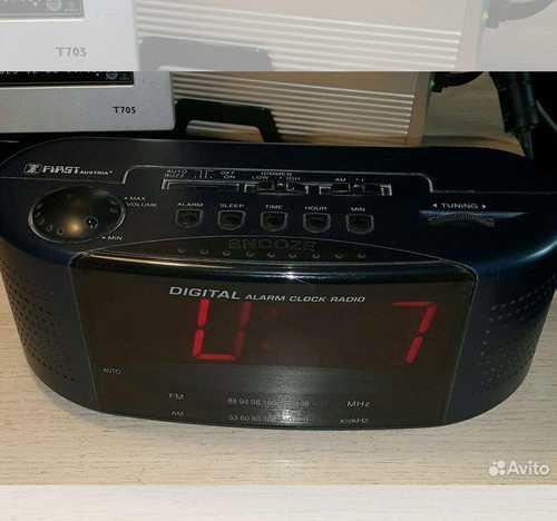 Часы Будильник с радио