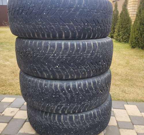 Nokian Tyres Hakkapeliitta 8 SUV 215/60 R17 100T