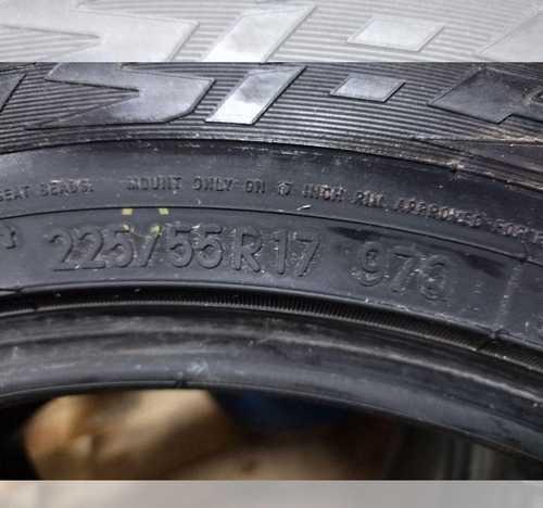 Toyo Observe GSi-5 225/55 R17 97