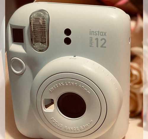 Фотоаппарат мгновенной печати instax