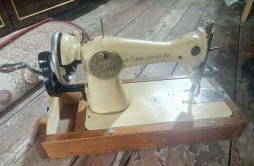 Швейная машина Тиккакоски