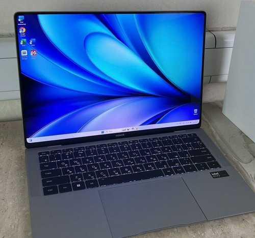Honor MagicBook Art 14 (oled/ Ultra 7 155H/ 32 гб)