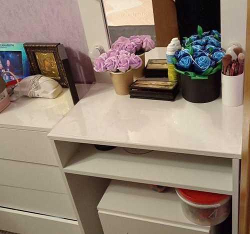 Зеркало для макияжа с подсветкой