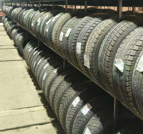 Nokian Tyres Nordman 4 235/55 R17 104S