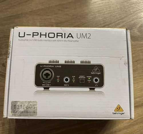 Звуковая карта behringer u-phoria um2