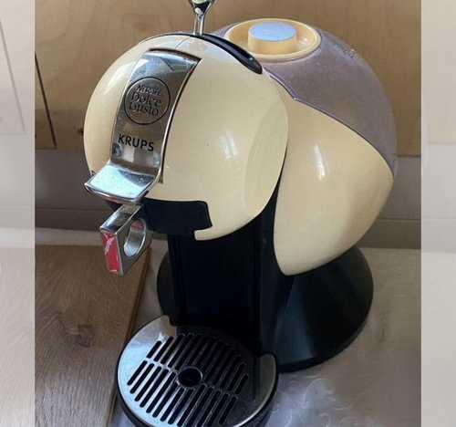 Кофеварка Krups капсульная dolce gusto