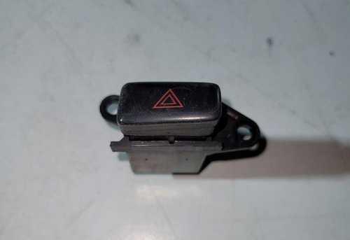 Кнопка аварийной сигнализации Toyota Camry XV10