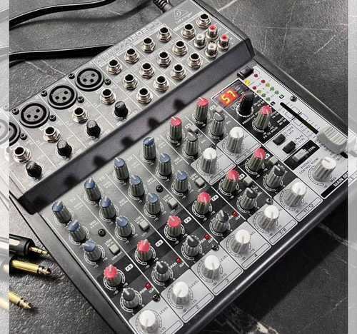 Микшерный пульт behringer 1204fx