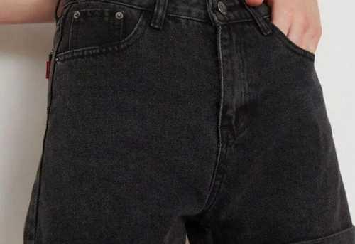 Женские черные джинсовые шорты