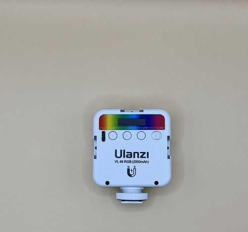 Осветитель Ulanzi VL49 RGB